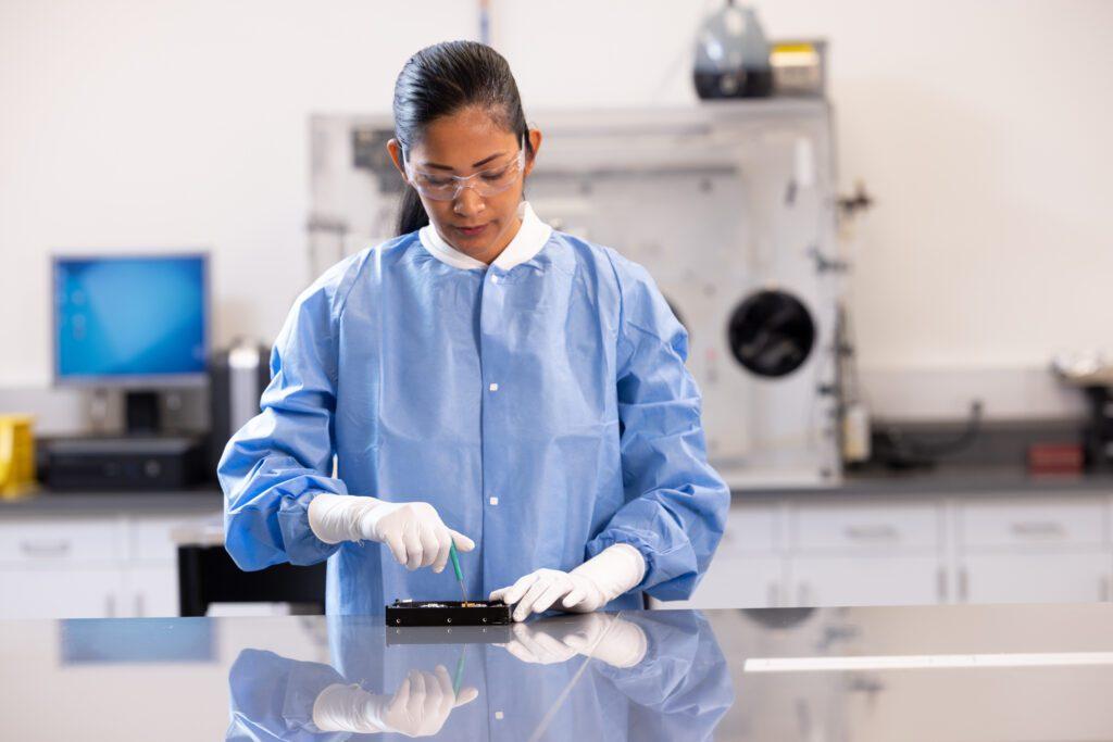 HG5 Gloves for Cleanrooms | HALYARD